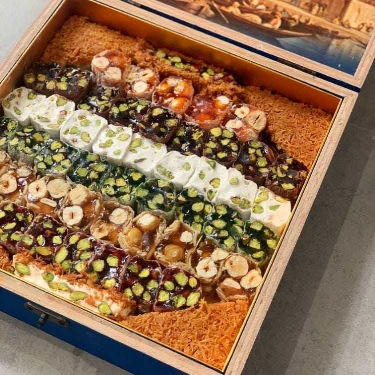 Buy Assorted Turkish Delight Box with Kadayifi, 1100g - Grand Bazaar ...